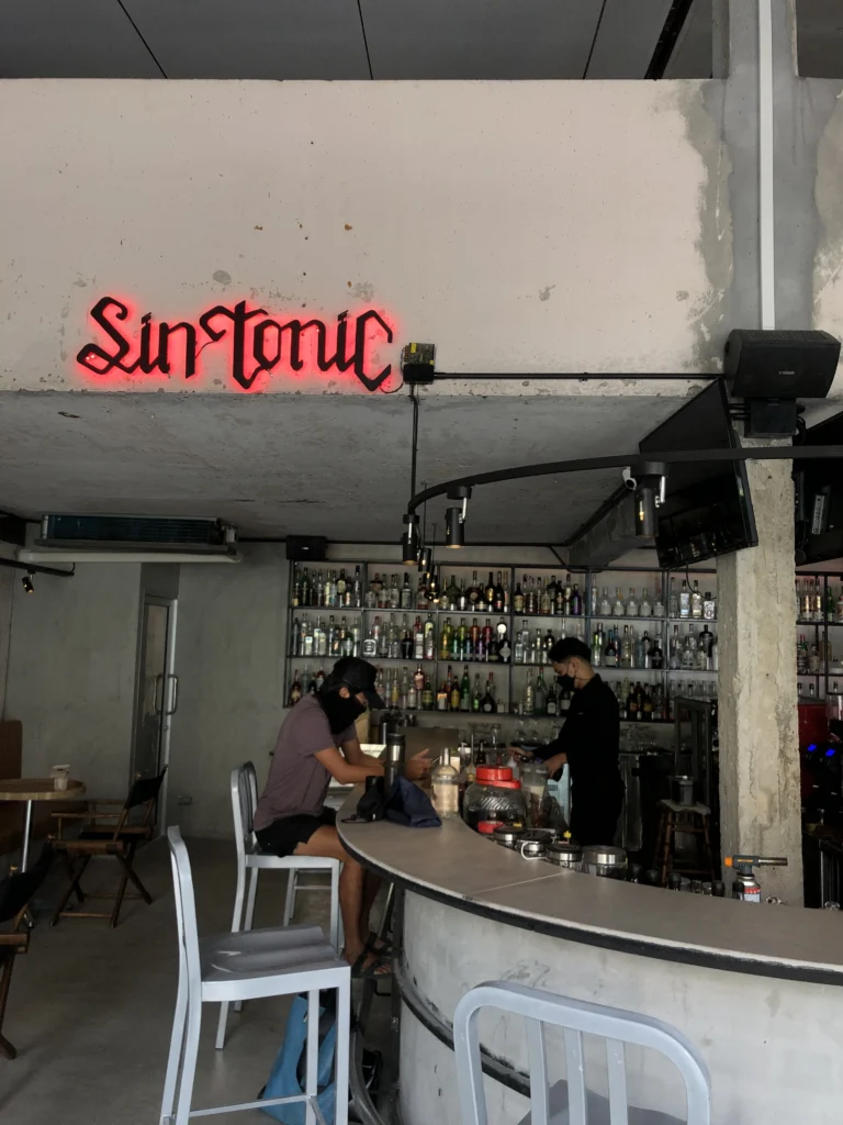 Sin tonic บาร์คอกเทลลับๆในหาดใหญ่