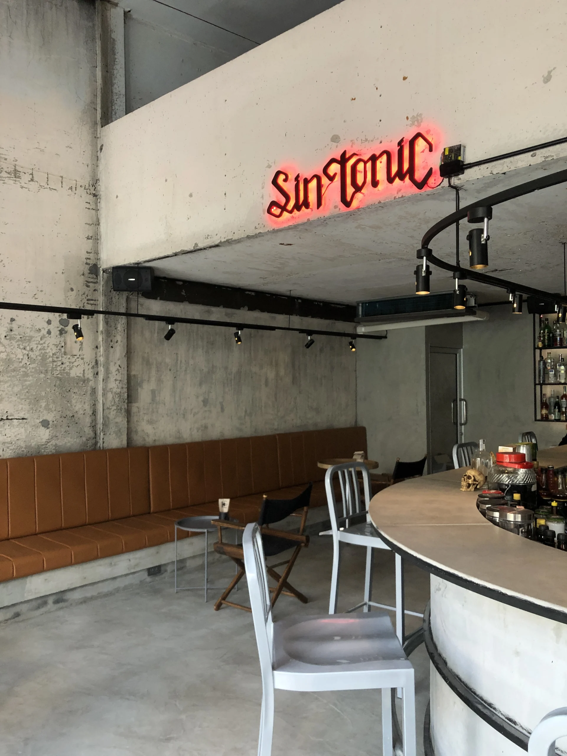 Sin tonic บาร์คอกเทลลับๆในหาดใหญ่