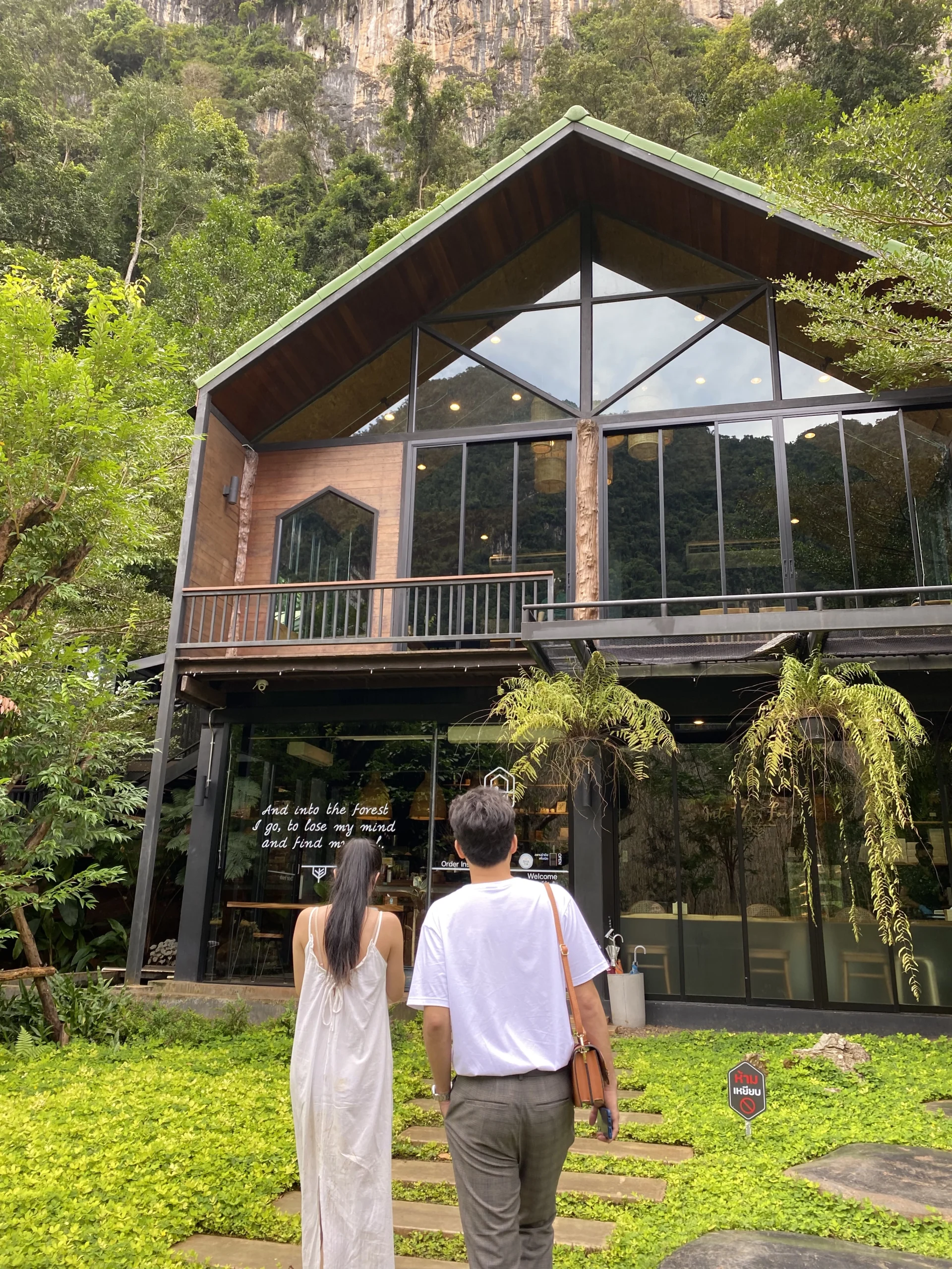 Into the forest cafe คาเฟ่ดังจังหวัดกระบี่