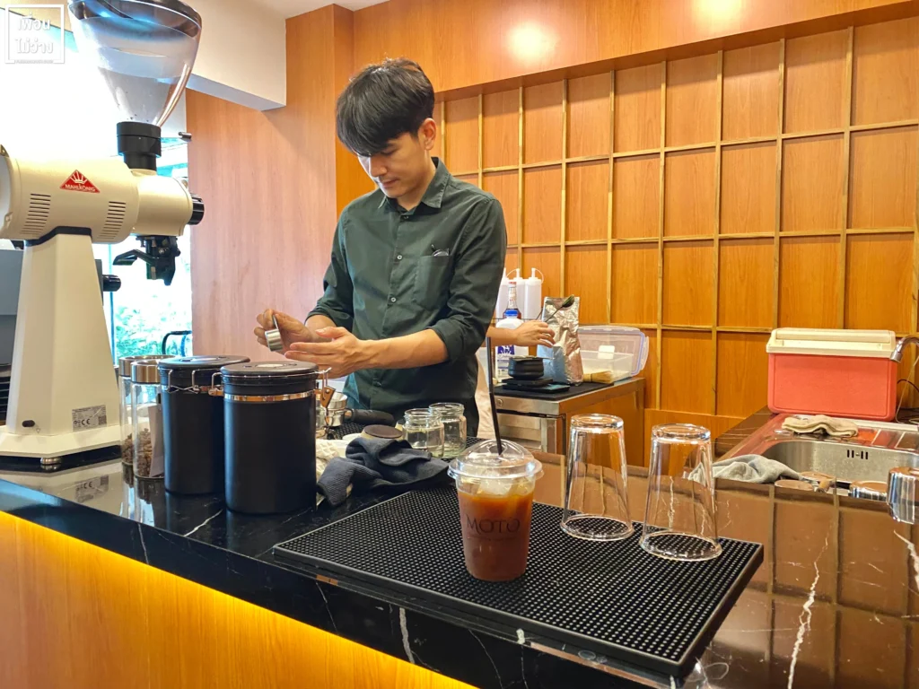 Moto coffee & friends คาเฟ่มินิมอลเปิดใหม่ หาดใหญ่