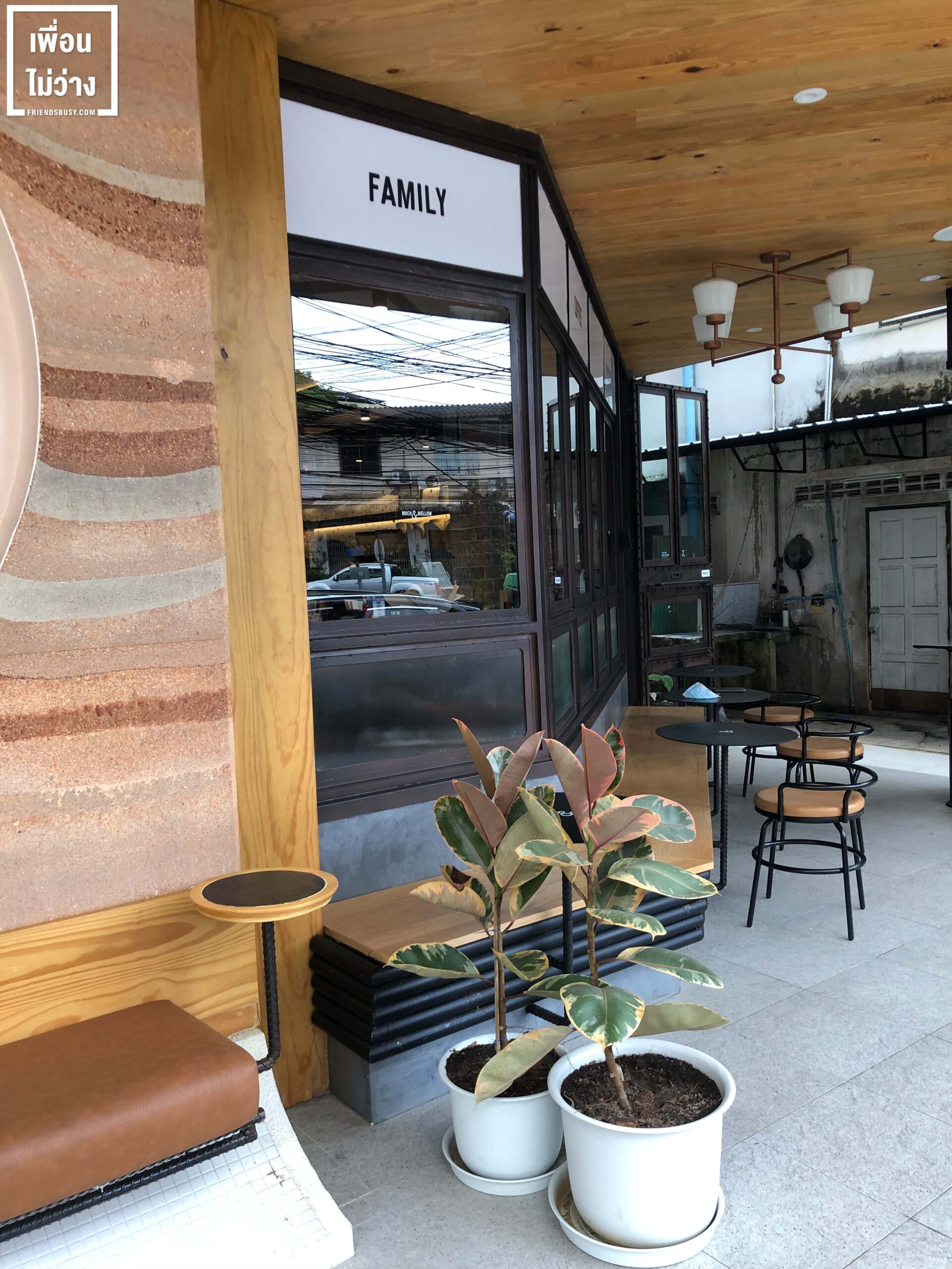 MUCH & MELLOW CAFE เบเกอรี่ และอาหารอร่อย จังหวัดกระบี่