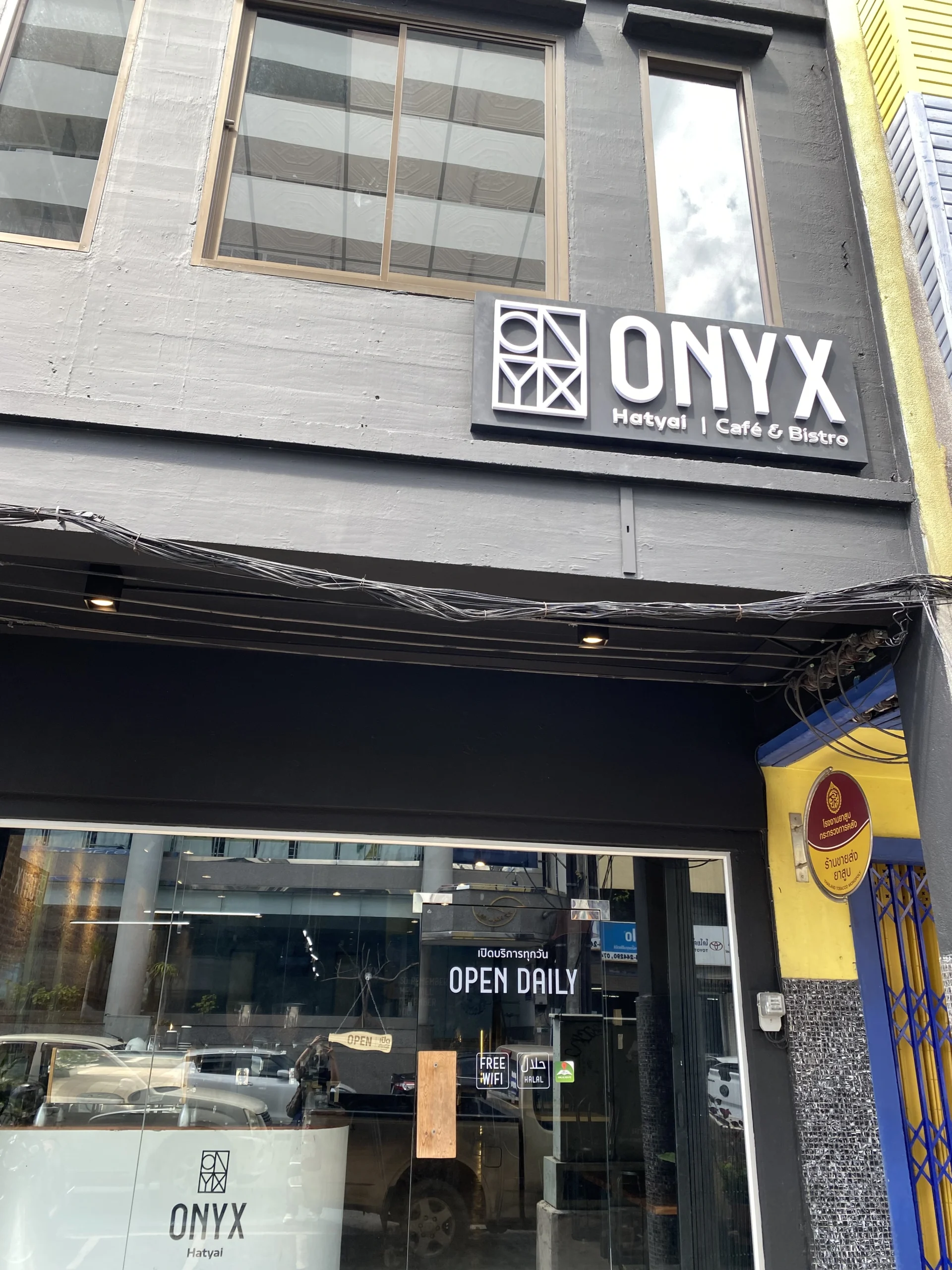 ONYX Hatyai cafe&Bistru คาเฟ่เปิดใหม่