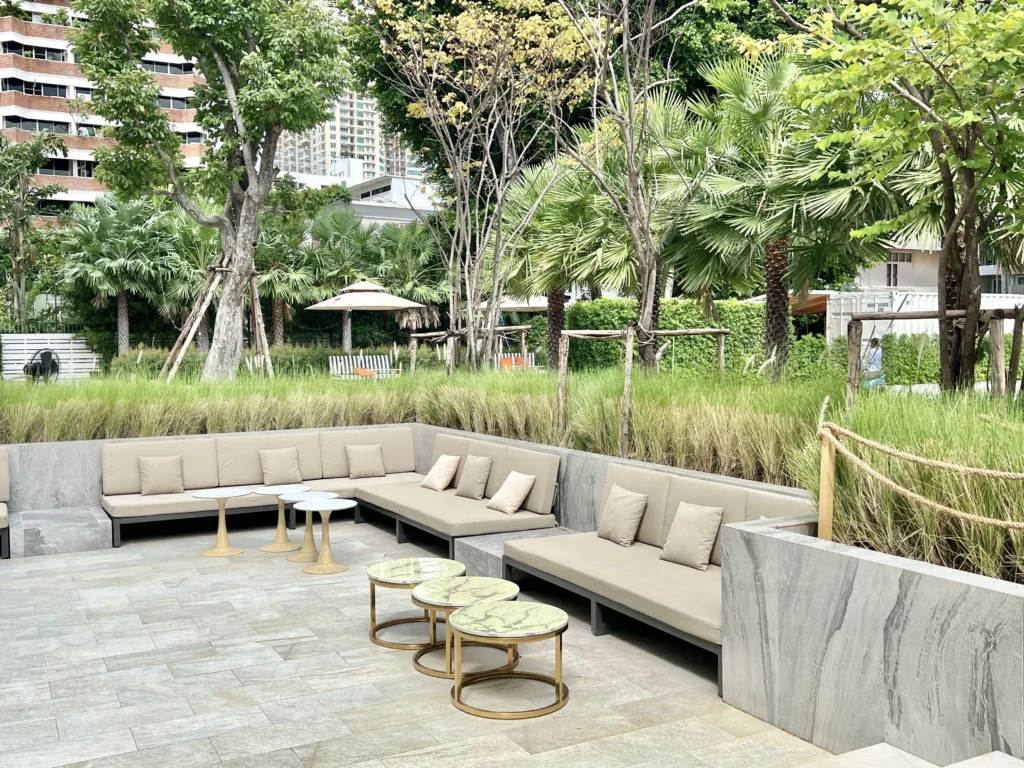 Pref Cafe and Bar คาเฟ่&บาร์ เปิดใหม่ย่านสาทร - FriendsBusy สถานที่ท่อง ...