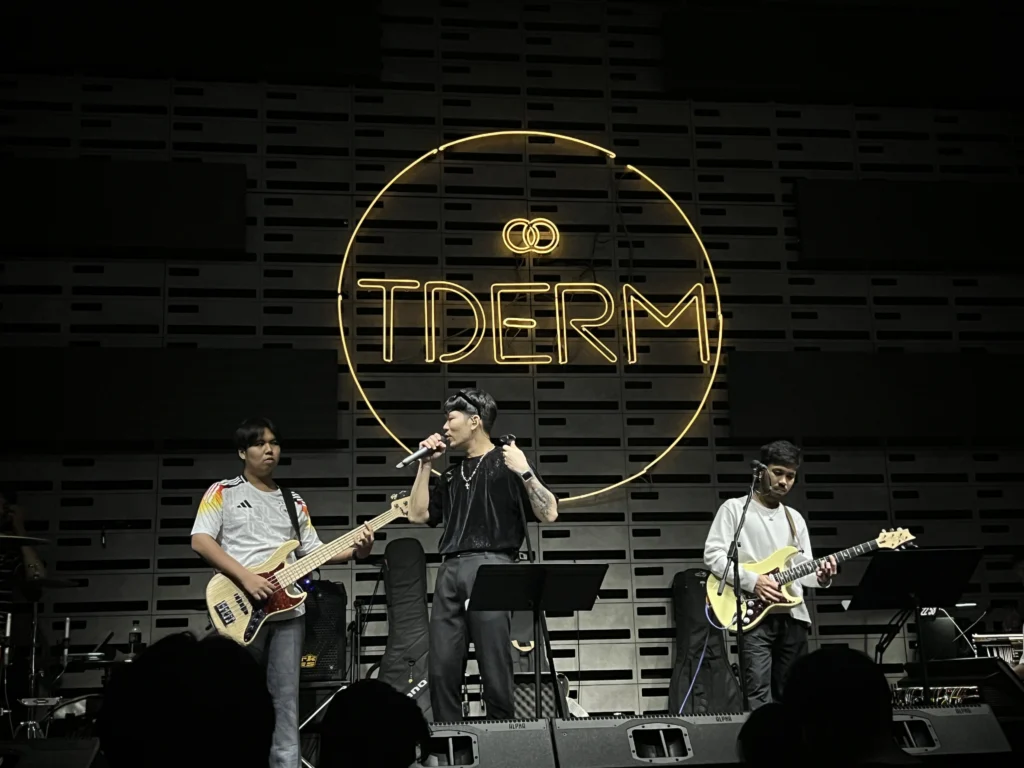 Tderm x455 (เดิม) ร้านเหล้า บาร์เอกมัย